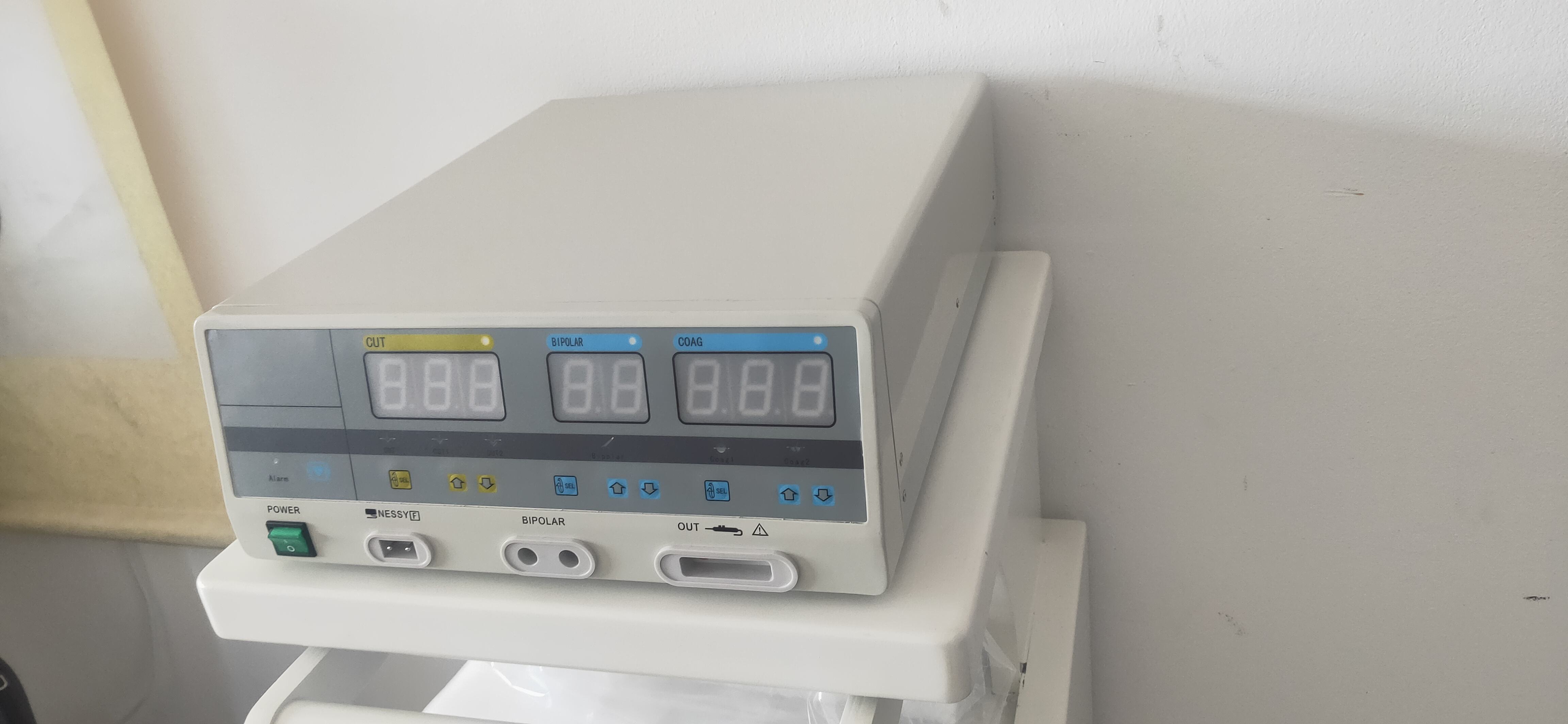 Portable Electrocautery Machine Diathermy Machine I LGM023 — Meubon